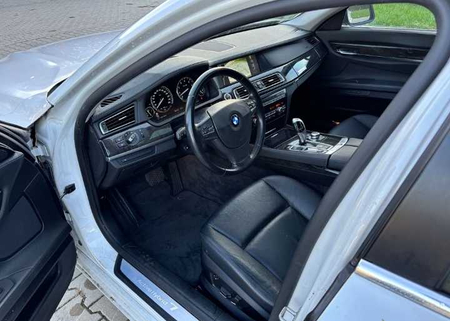 Bmw 7 4,4 бензин гибрид