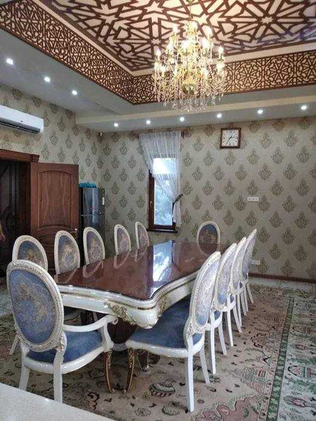 Продается Евро дом Ор-р: Кибрайский район  3600м2