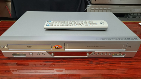 DVD/VHS проигрыватель LG-VLK9320w(стерео).