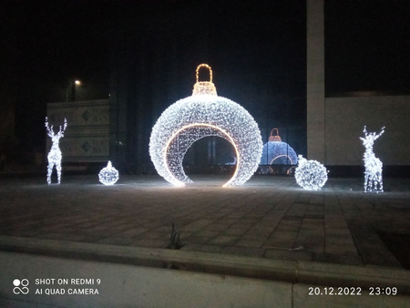 Новогодние светящиеся фигуры от производителя