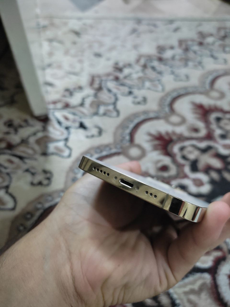 Iphone 13 pro GOLD