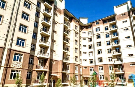 Яшнабад улица Иззат Новостройке продается квартира коробка 2/4/8  68м2