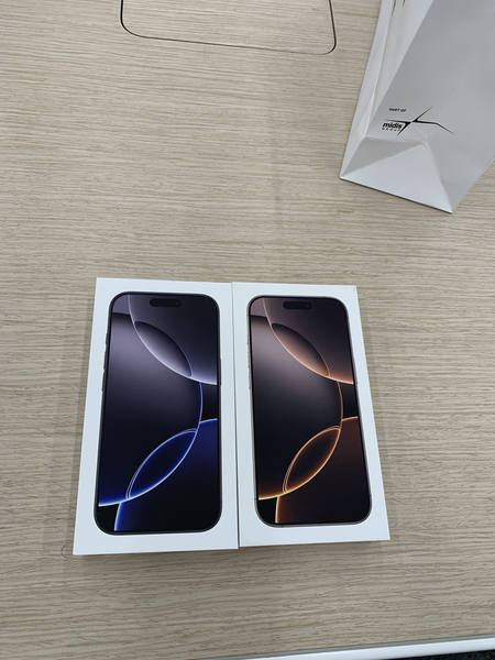 Iphone 16pro 256gn desert natural black natural