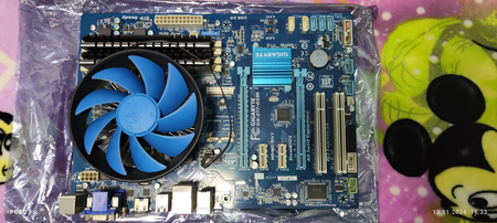 Комплект Gigabyte Z77 +  i7 3770 + 16гб ddr3 + кулер