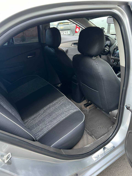 Продается Chevrolet Cobalt 2013 год 2 позиция