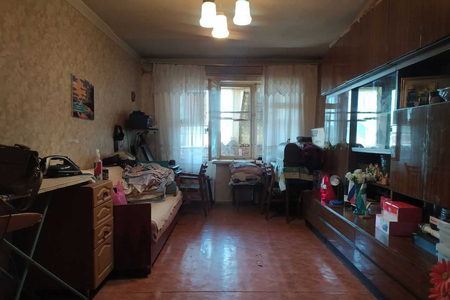 Срочно продам 4-х комнатную рядом с метро БИЙ (М.Горького)