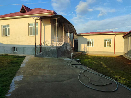 Продаётся дом не далеко от поста Рохат ( Барданкуль ).