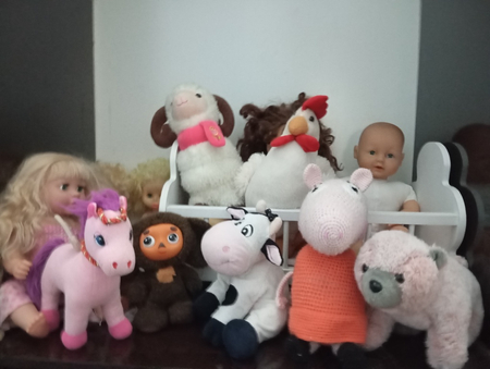 Продам игрушки куклы мягкие коляска кроватка