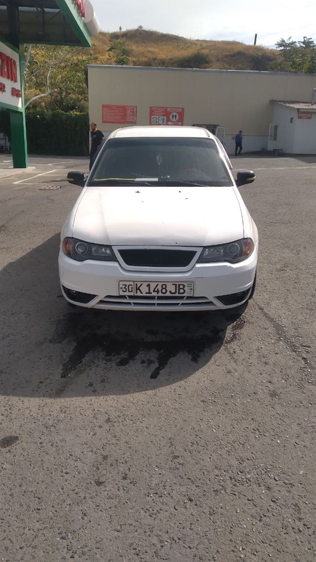 Nexia 2 сотилади