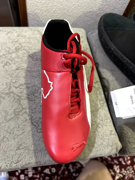 Продается женские кроссовки оригинал Puma!
