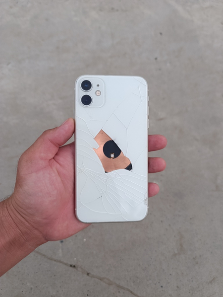 iPhone 11 128Gb Roʻyxatdan oʻtgan.