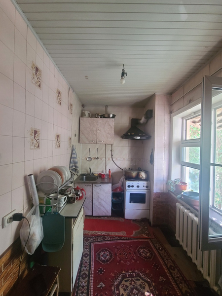 Квартира в Юнусабад 19 кв. 1/2 комнаты 3ий этаж 5 этажка