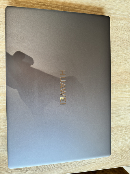 HUAWEI Matebook D16