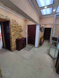 Продам срочно 5-ти комнатную на Юнусабаде -4 квартал.    (ДИ140817)