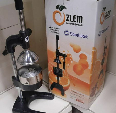 Соковыжималка Steelwart для граната и цитрусовых.

Механическая соковы