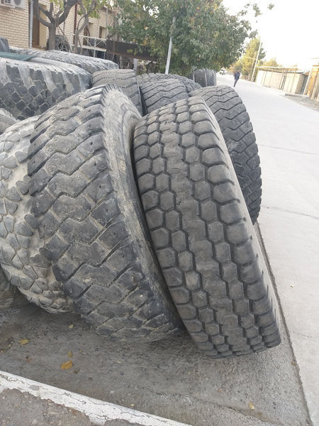 Продам шины для фронталних погрузчика