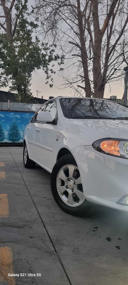 Chevrolet gentra sotiladi