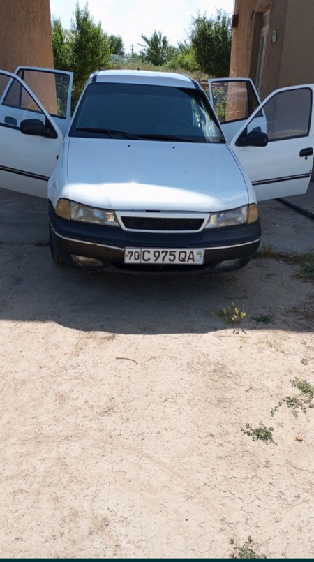 Nexia 1 sons sotiladi