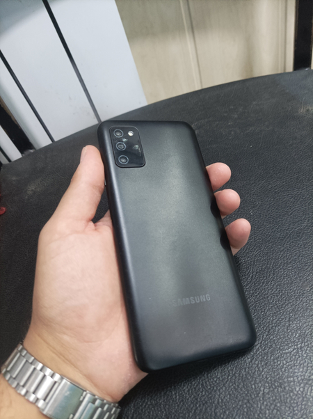 Samsung A03 4/64gb sotiladi. Holati ideal. Kelishamiza