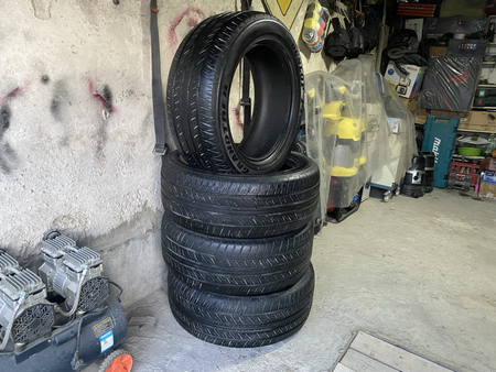 * шины DUNLOP 285/50/R20 в отличном состоянии мягкие с PRADO