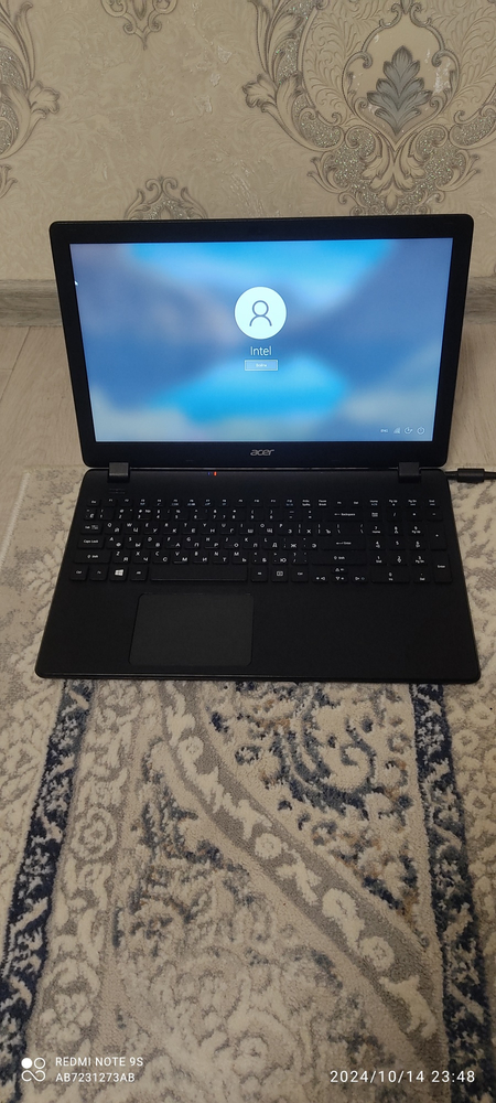 Acer noutbook sotiladi!