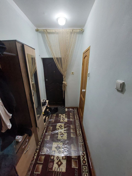 Продаётся в М.Улугбекском р-не 1/5/5 А.Югнакий ТТЗ Балкон 2Х6 41.500уе