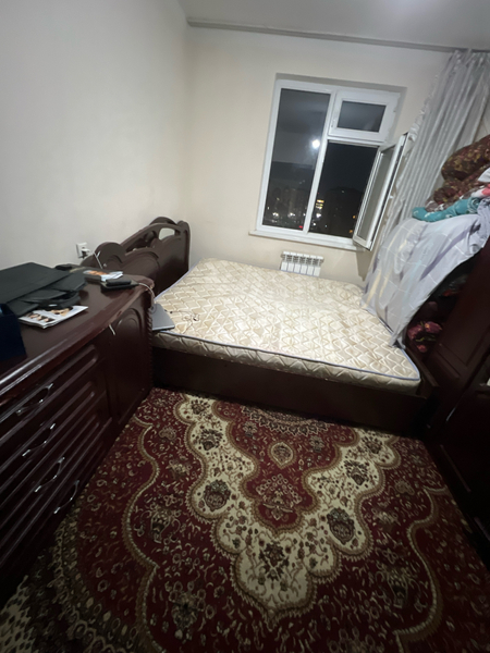 Продается спальный гарнитур