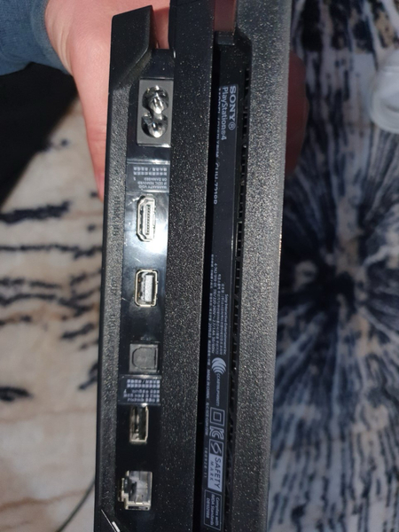 Plestation4 1Tb pro