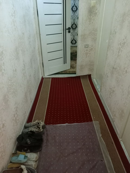Чиланзар 19 квартал 2в3/1/4 Панельный дом,смежка, б/н 1,5*6