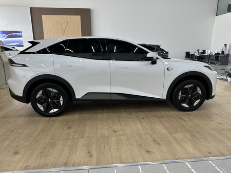 Changan Deepal S07 121 pro
