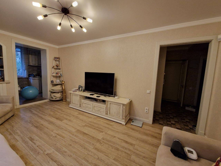 Ц-4 ПРОДАЮ 4/3/4 кафе Централ