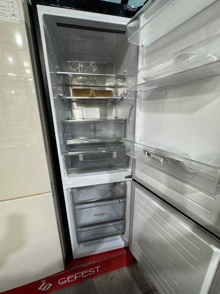 Холодильник LG DoorCooling+ GC-B459SBUM Чёрный метал 341 литров