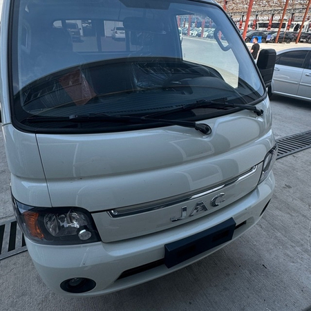 KIA BONGO |  Jac x200
