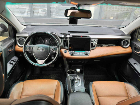 Toyota RAV4  2016 г.