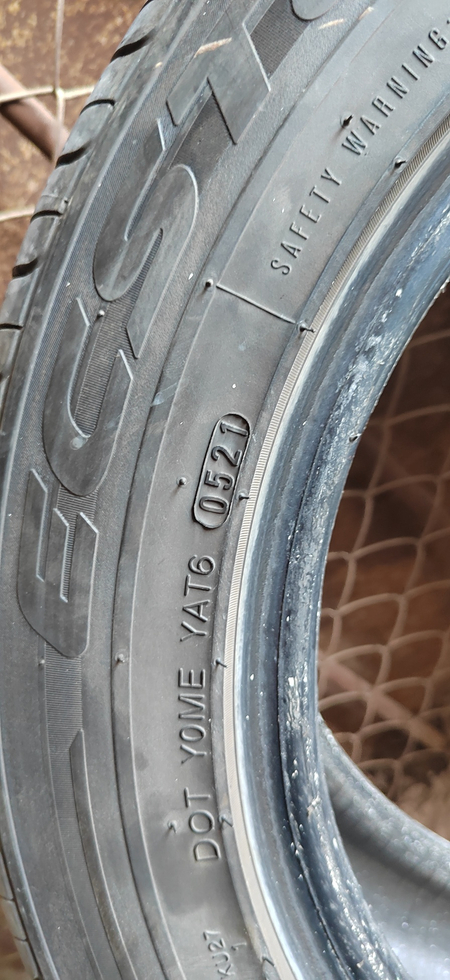 Продам резину kumho.