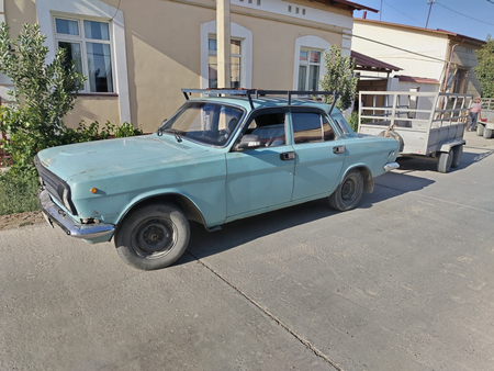 Volga sirochni sotiladi pirseb bilan birga  1991 yil
