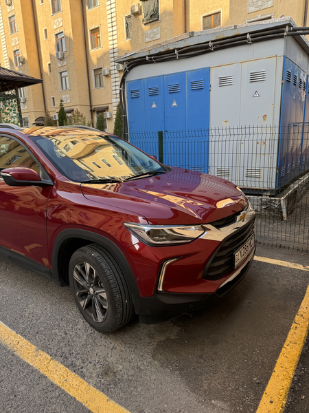 Tracker 2 premier 2023.  sotiladi gilos rang bardoviy