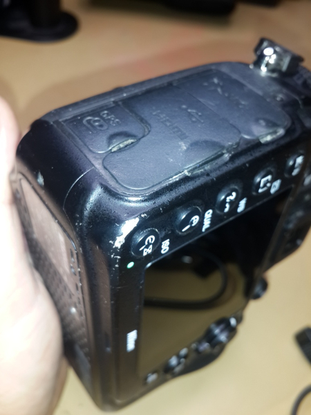 Продам тушку Nikon D600 body