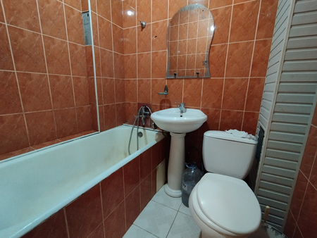 Срочно Продаётся 1комнатная квартира! 1-Этаж. 6-метр веранда. 34.800$