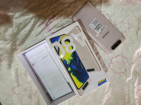 Samsung A80 128GB ideal