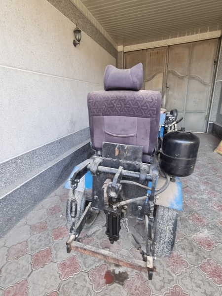 Mini traktor sotiladi yer ham haydeydi frezasi bor mosh luya beda maka