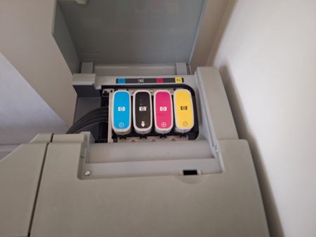 Плотер HP designjet 500Plus цветной