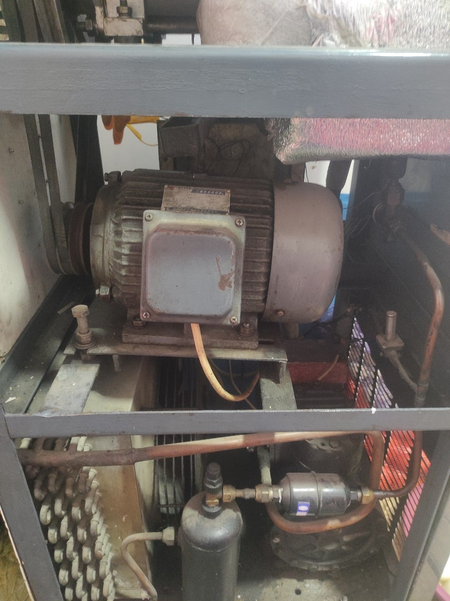 Muzqaymoq aparat 380 v