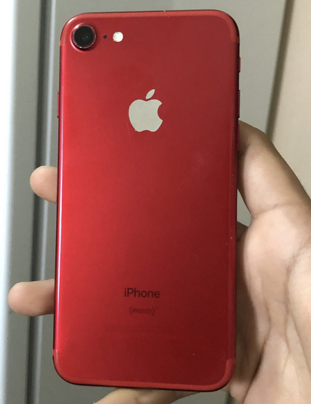 iPhone 7. RED Product. 128Gb