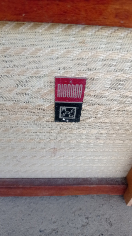 Antikuar radio kimga qiziq bolsa