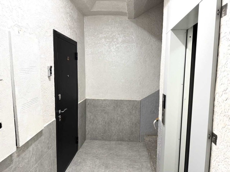 Метро Буюк ипак йули,Двухкомнатная кв-ра .4/9 Авторский ремонт (J3436)
