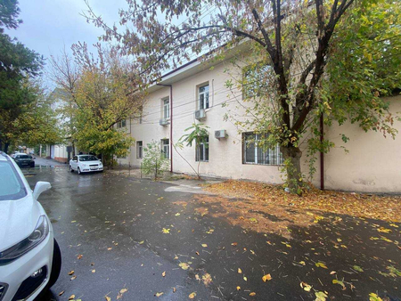 Продам Здание построенное в 50-ых годах(2 сотки)