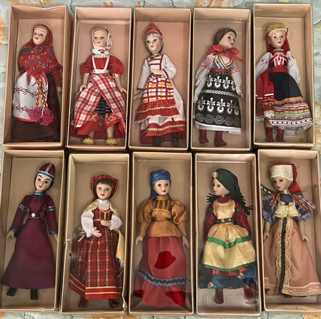 Продам фарфоровые куклы