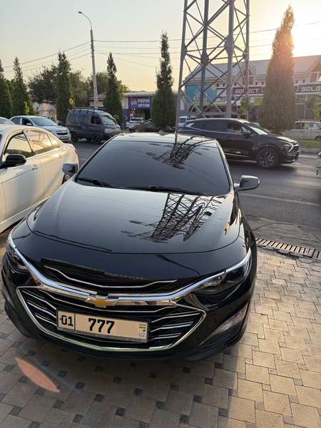 Срочно Chevrolet Malibu 1,5turbo