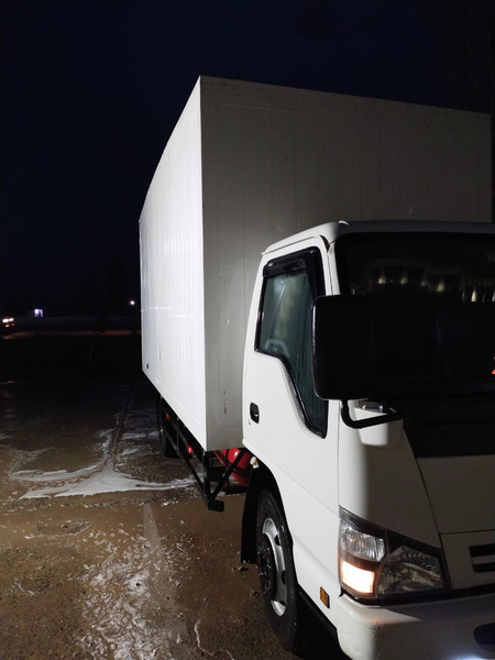 Isuzu NQR yuk mashinasi